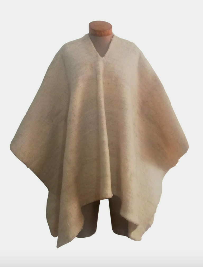 Ruana boyacense en lana virgen
